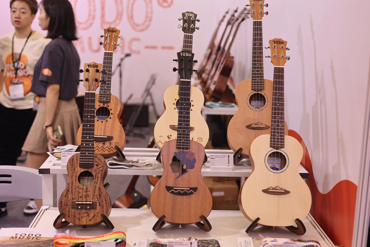 How to choose the Best Ukulele Wood: Mahogany, Spruce, or Acacia? 🎸 ...